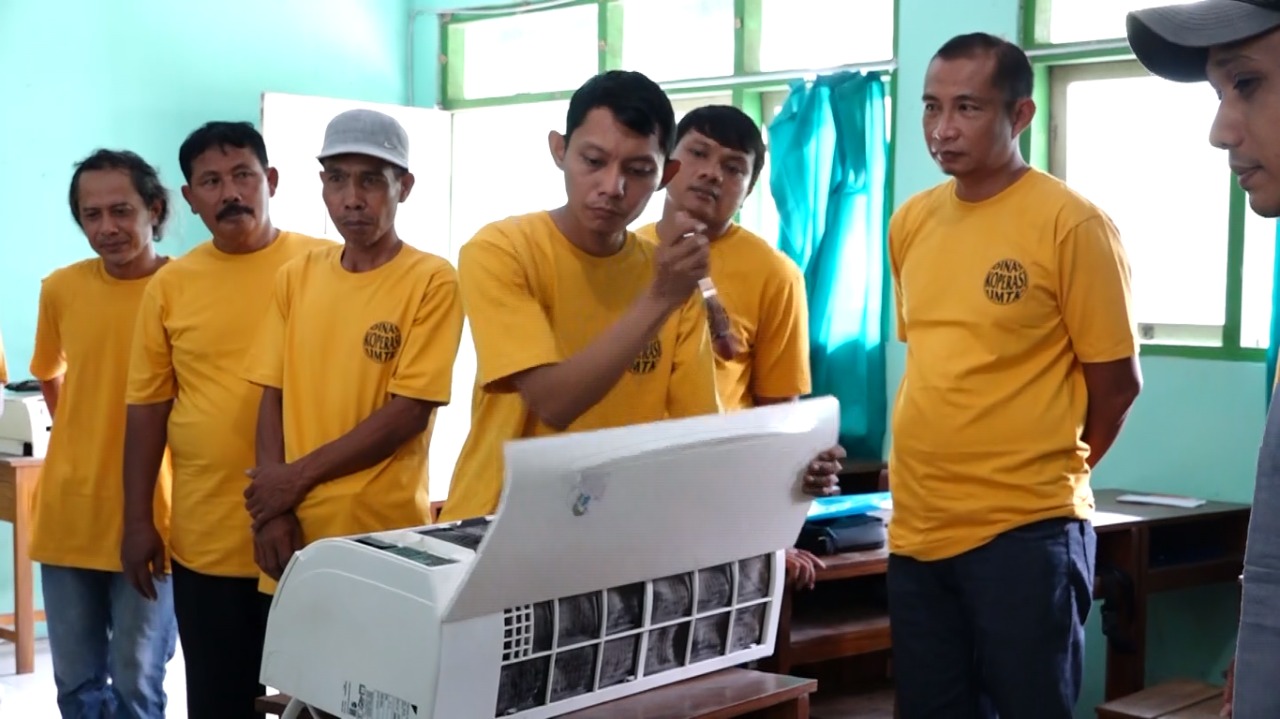 Pelatihan Service AC Prodamas Plus Tahun 2022 Oleh Dinas Koperasi ...
